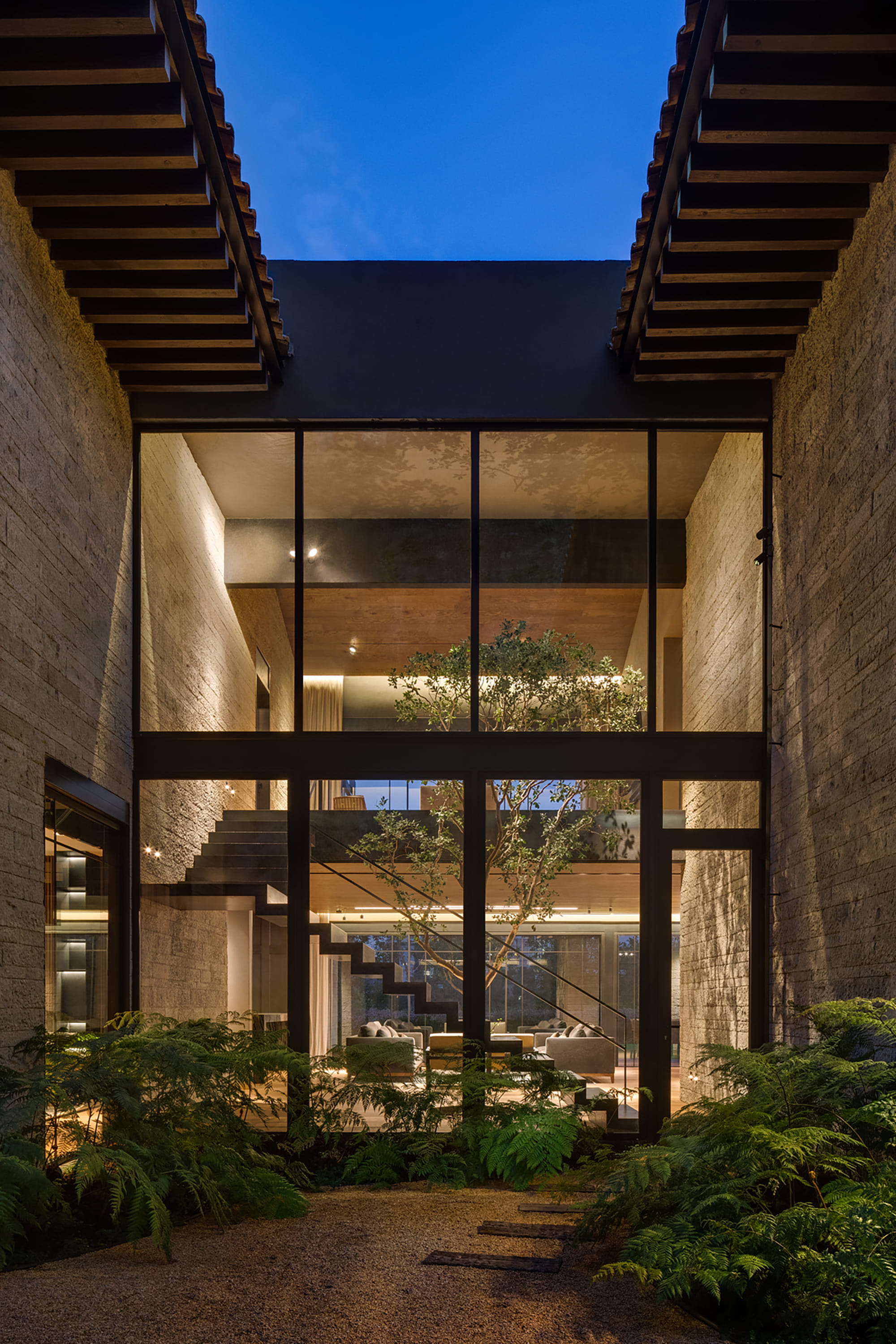 Ochre House | Chain + Siman | Archinect