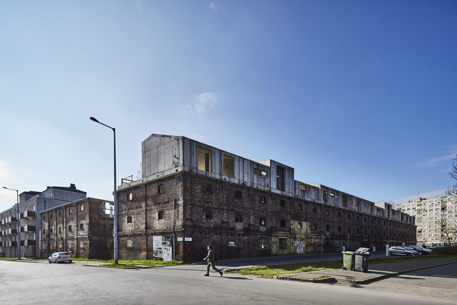 T2a Architects transform 19th-century mill into nostalgic housing block ...