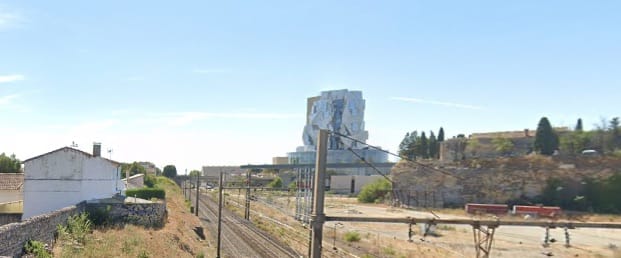 LUMA Arles art complex, featuring a shiny new Frank Gehry tower, to ...