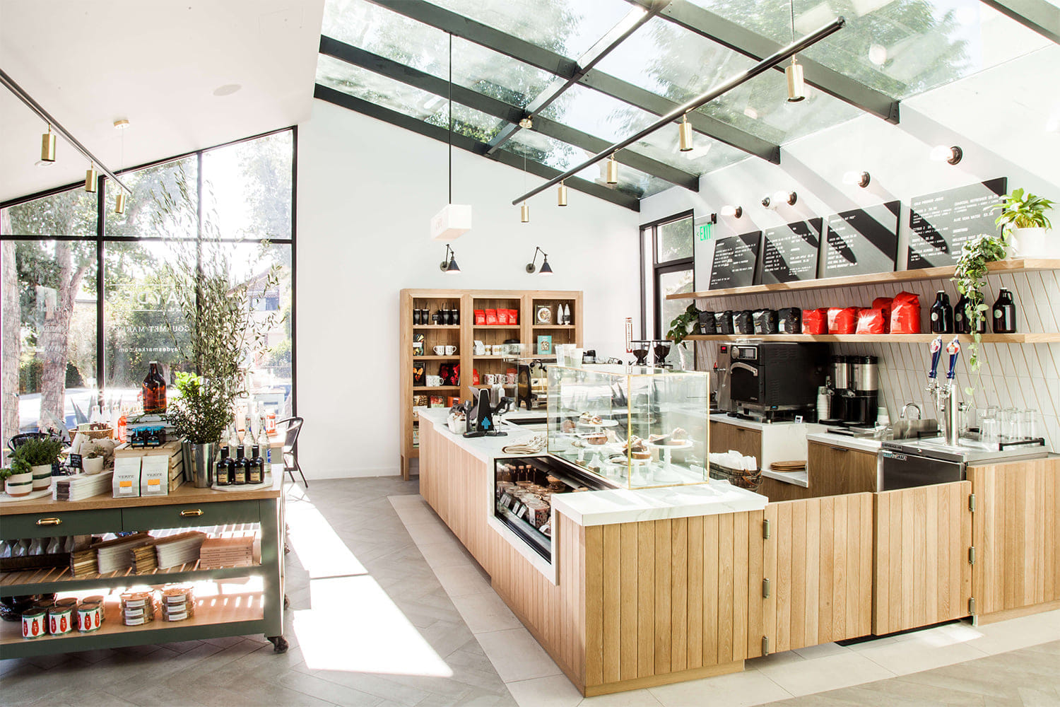 New featured job opportunities at Breland-Harper, Roman and Williams, Project M Plus, indidesign ...