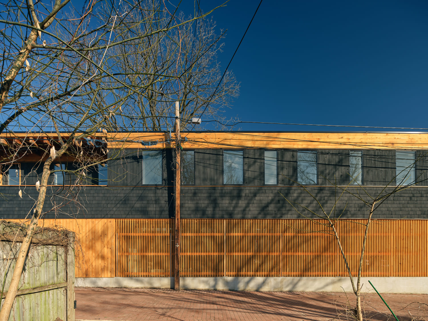 Wide House | BLDUS | Archinect