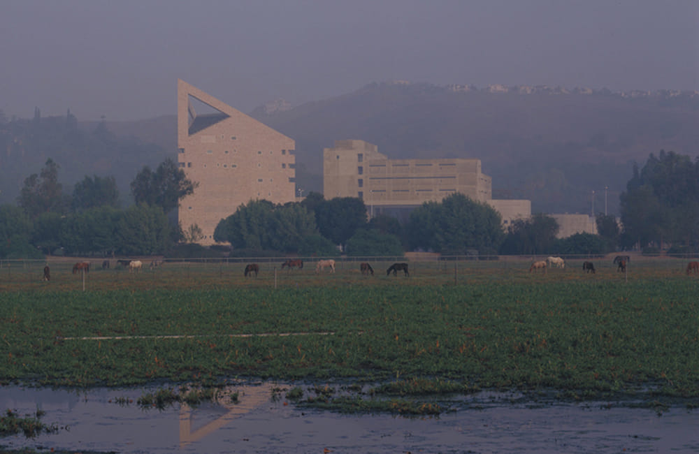 Antoine Predock’s Classroom Laboratory Administration complex likely to ...