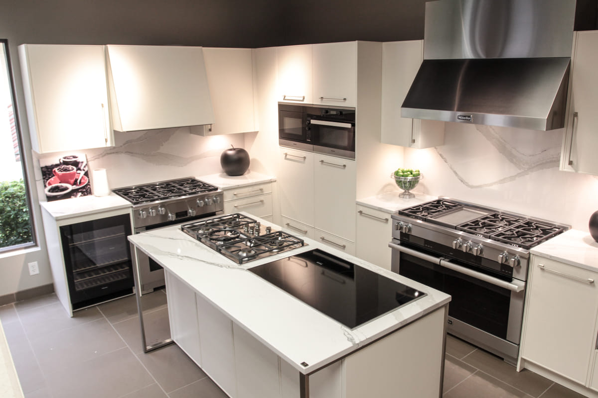 Professional Miele Display | Schwarzmann LLC | Archinect