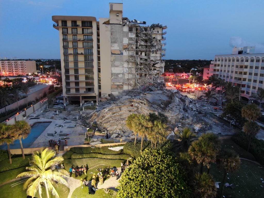 12-floor residential building collapses in Miami, leaving at least four ...