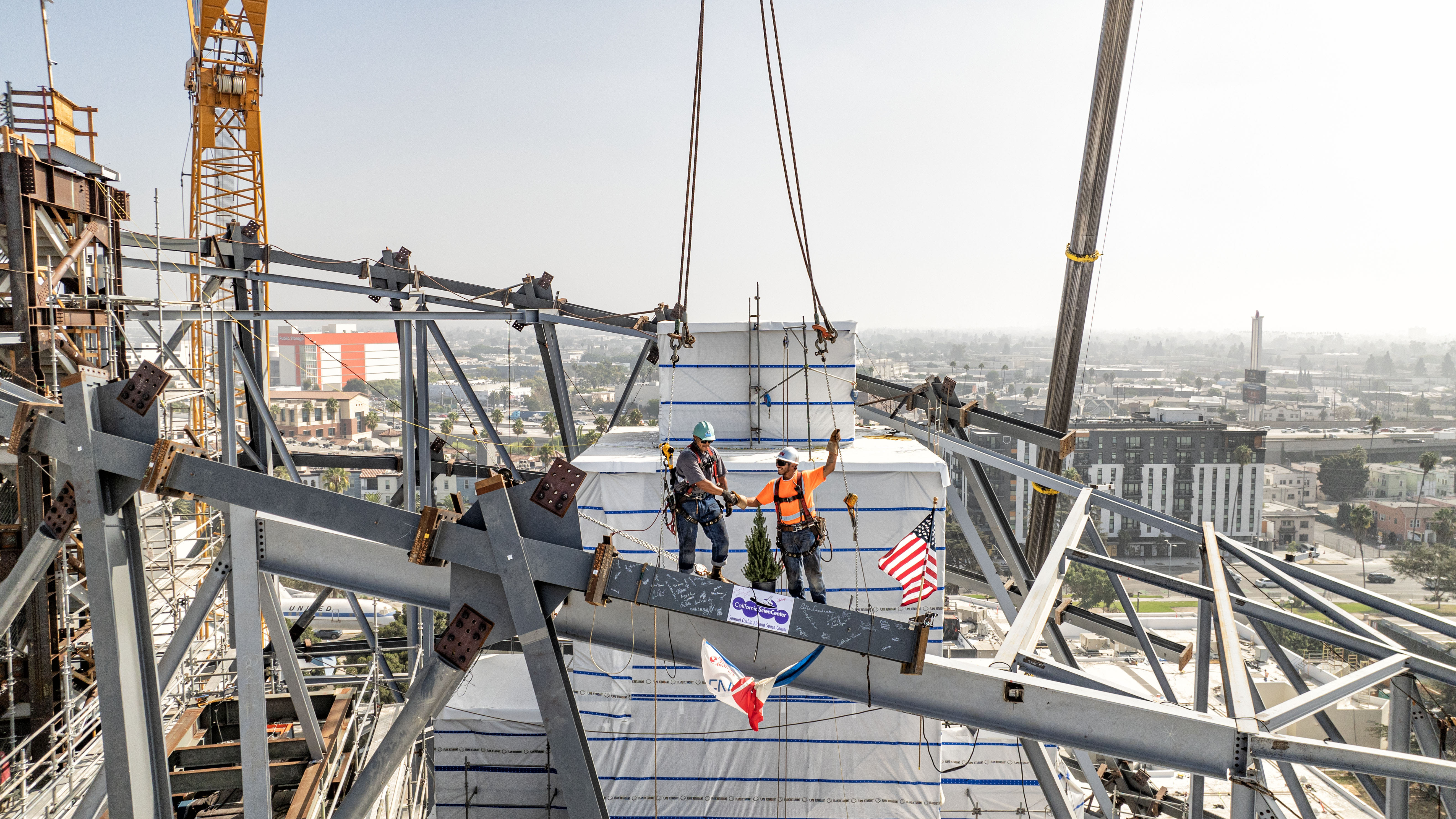 California Science Center's Samuel Oschin Air and Space Center ...