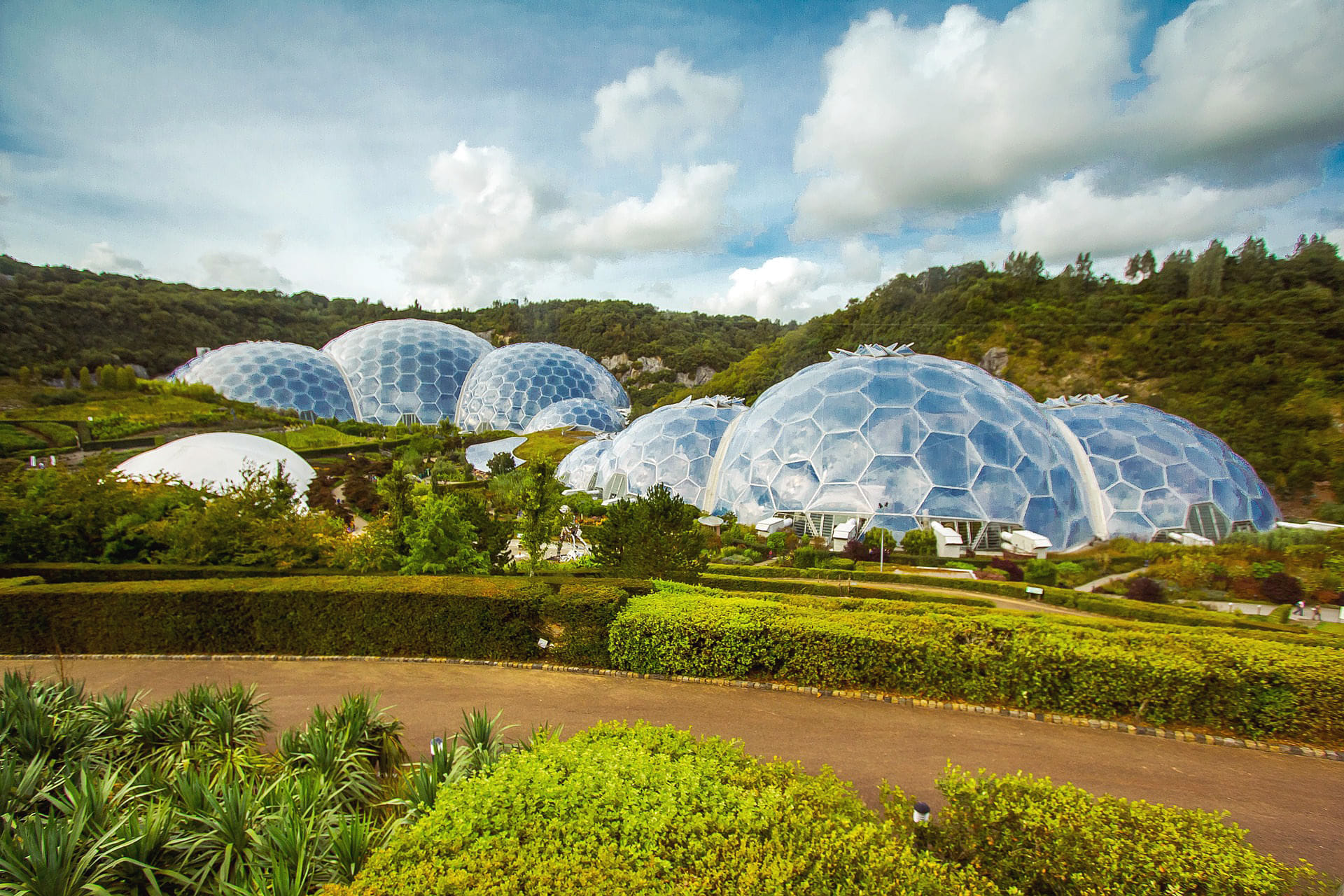 Seven essential projects by the late Nicholas Grimshaw | News | Archinect