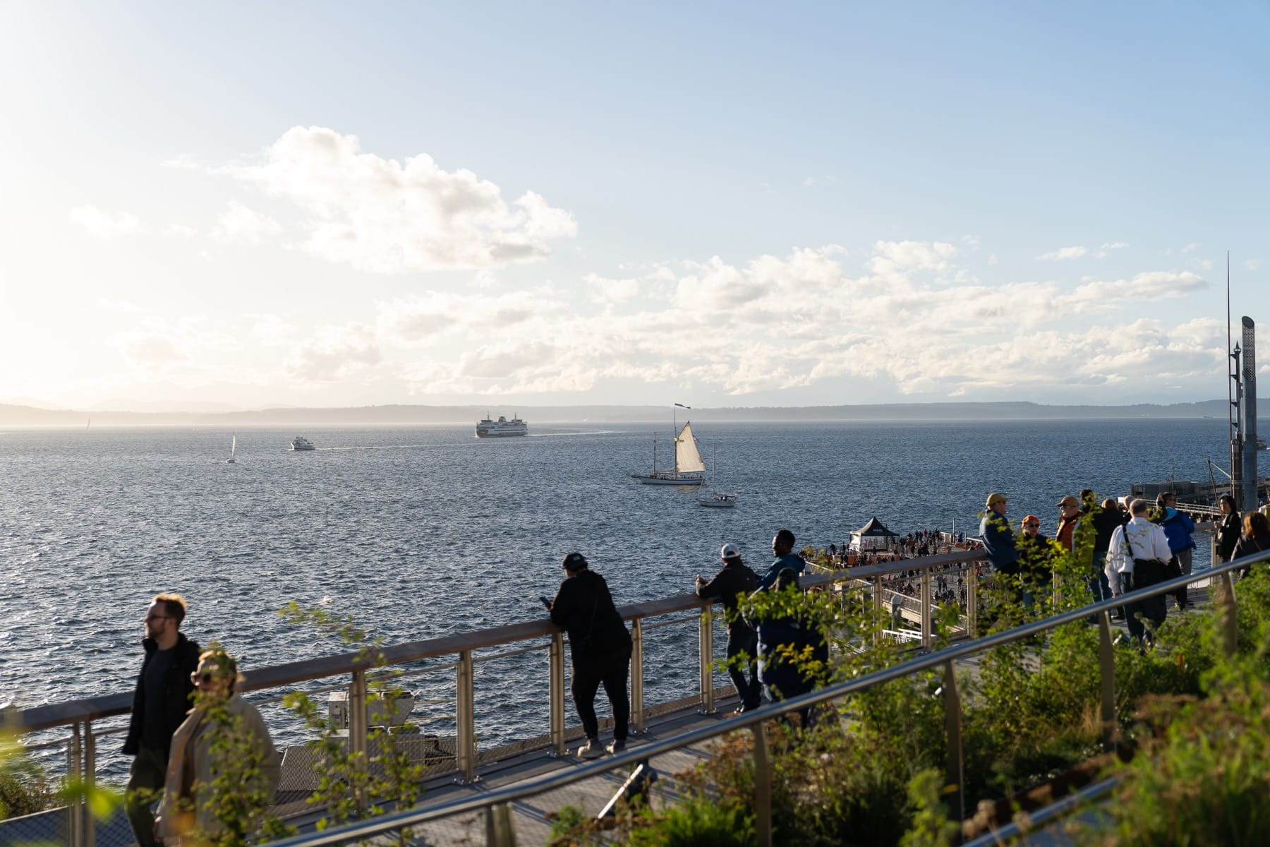 Seattle opens 20-acre Waterfront Park by Field Operations | News ...