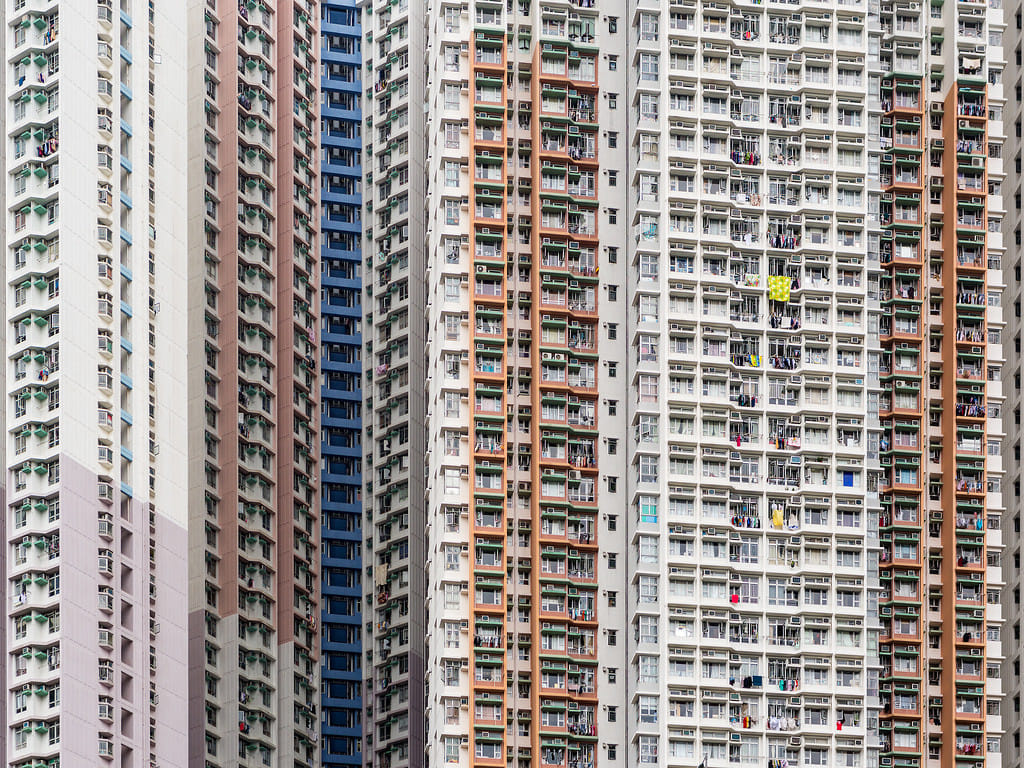 Getting a headache from staring at all those buildings? This study ...