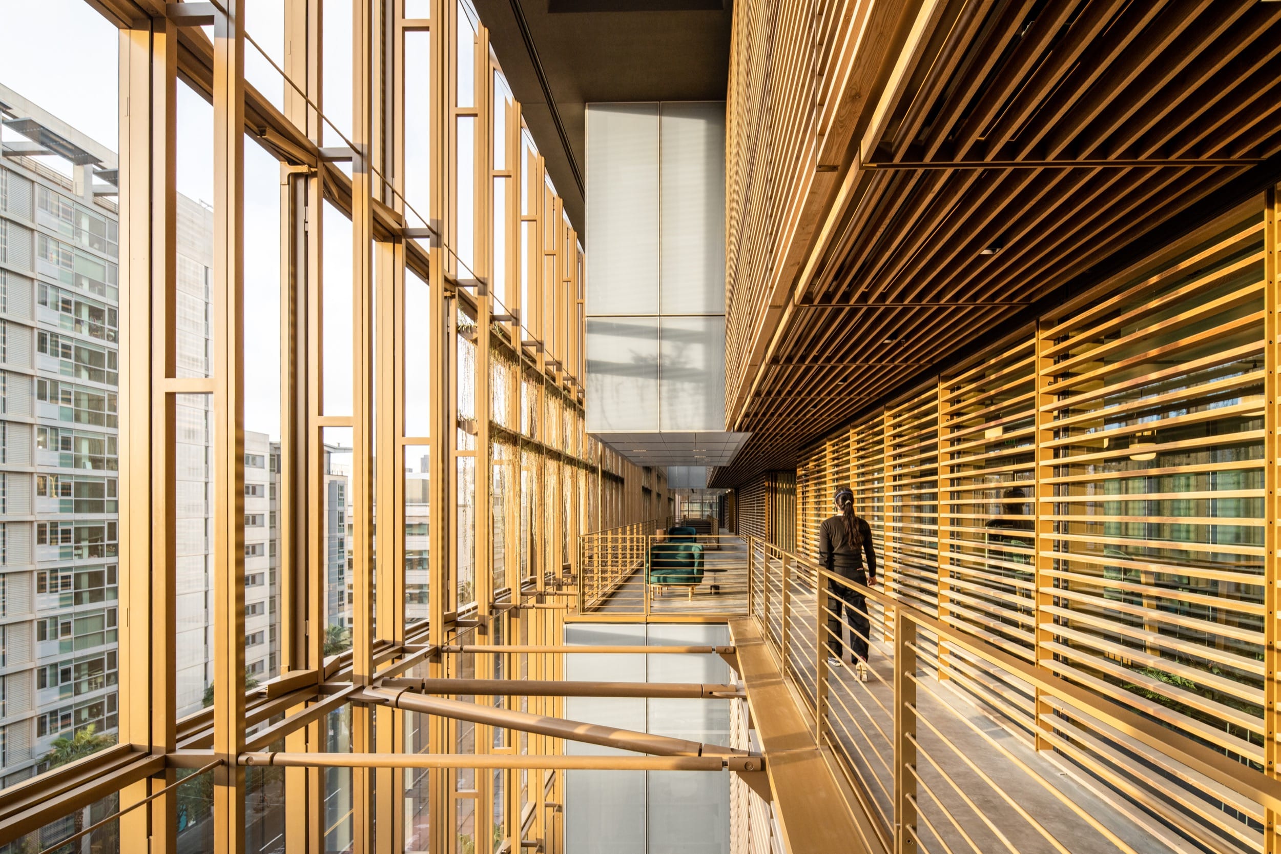 SHoP’s Uber headquarters 'breathes' with smart accordion-style windows ...