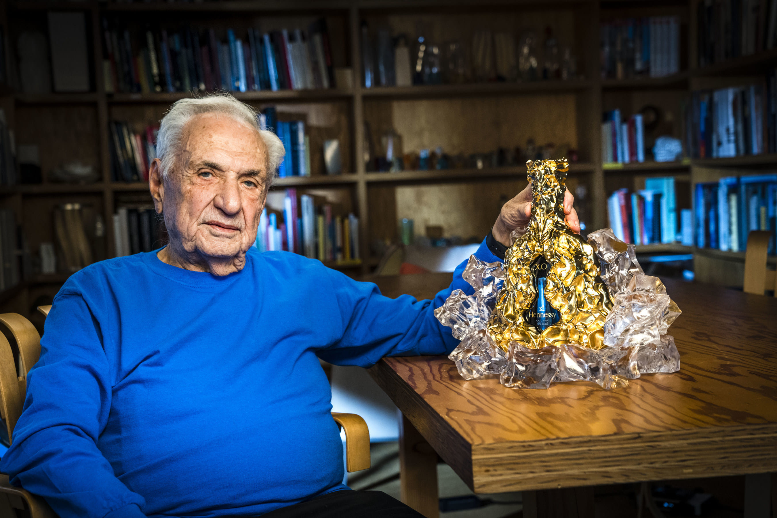 Frank Gehry designs "masterpiece decanter" for Hennessy X.O. 150th ...