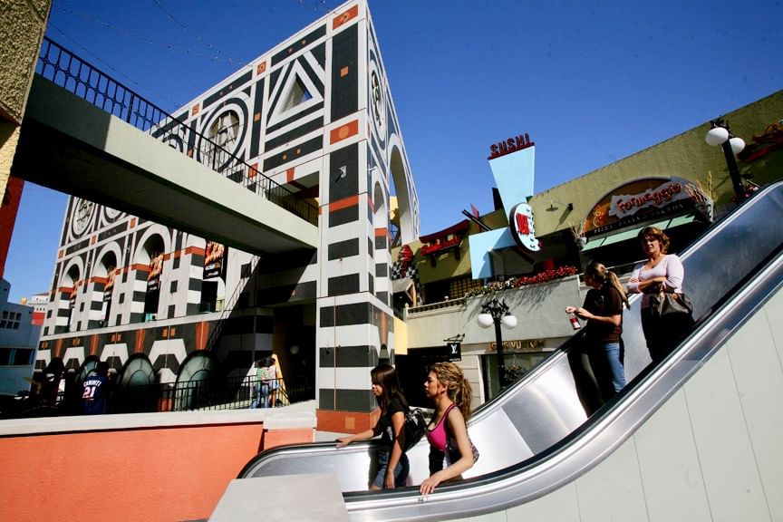 What will be the fate of Jon Jerde's iconic Horton Plaza? | News ...