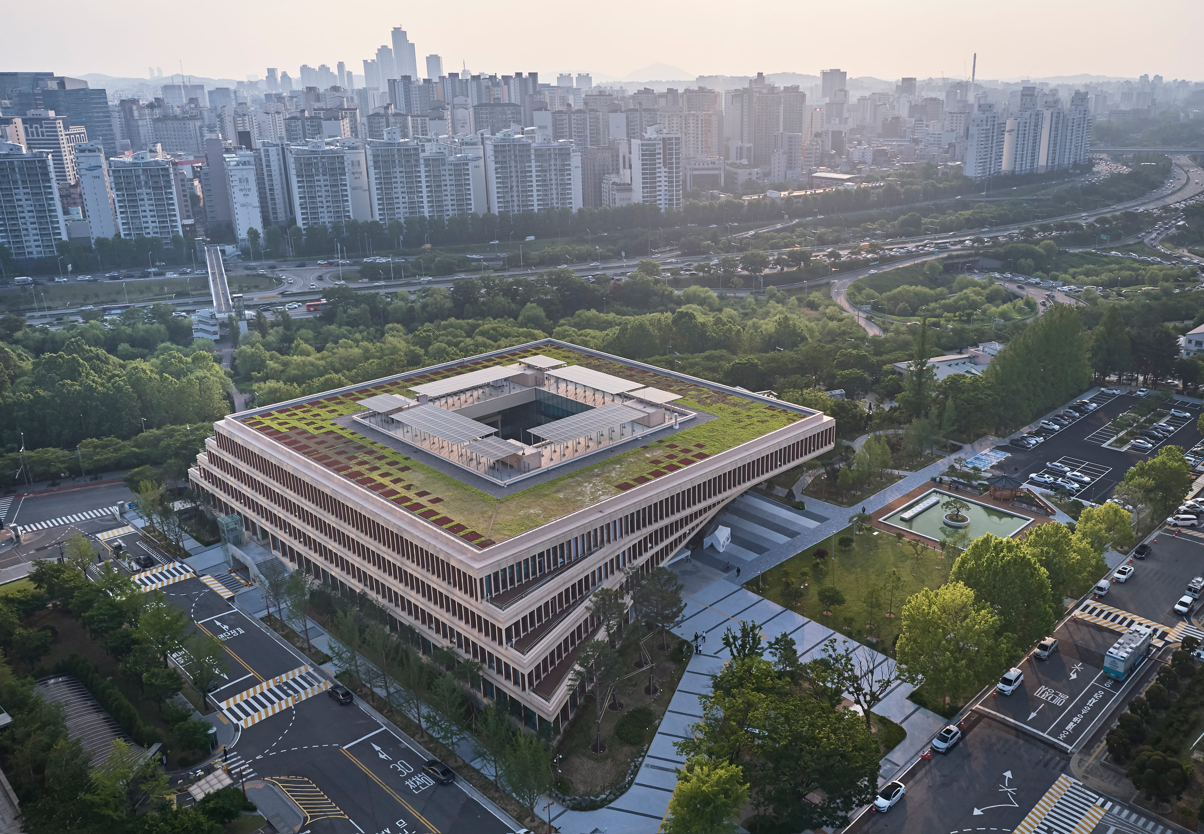 Take a look inside Seoul's National Assembly Communication Building ...