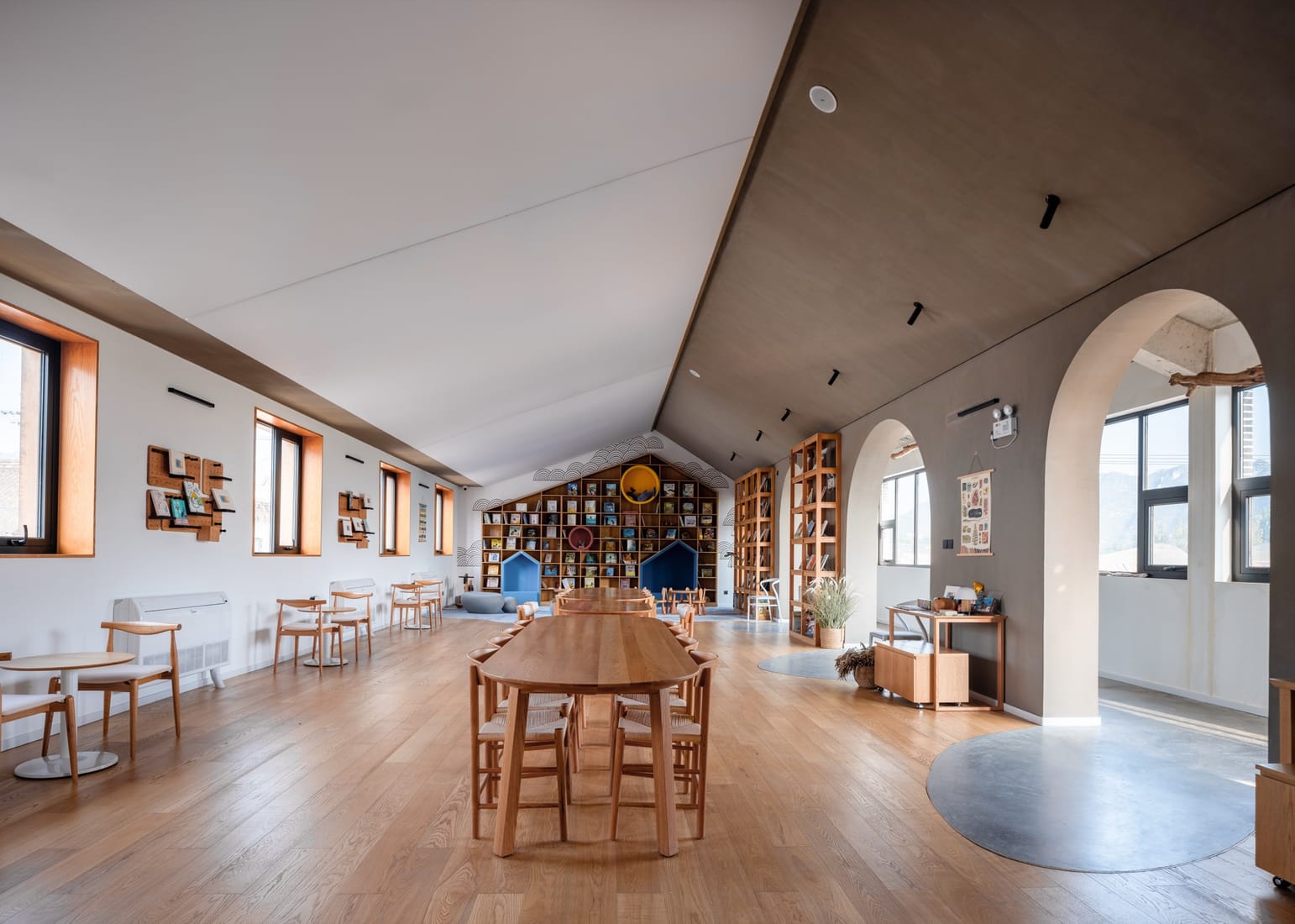 SYN Architects reactivates rural Chinese village hall through an ...