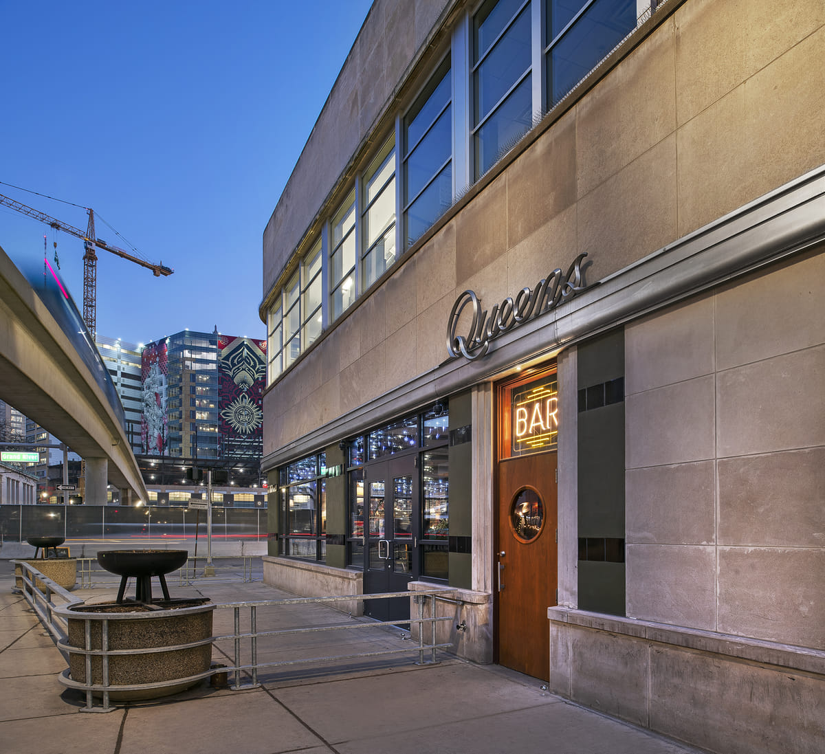 Queens Bar | Disbrow Iannuzzi | Archinect