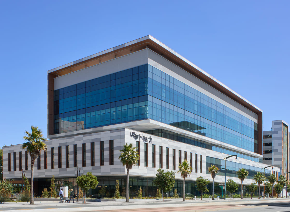 Stantec-designed UCSF Bayfront Medical Building opens on growing ...