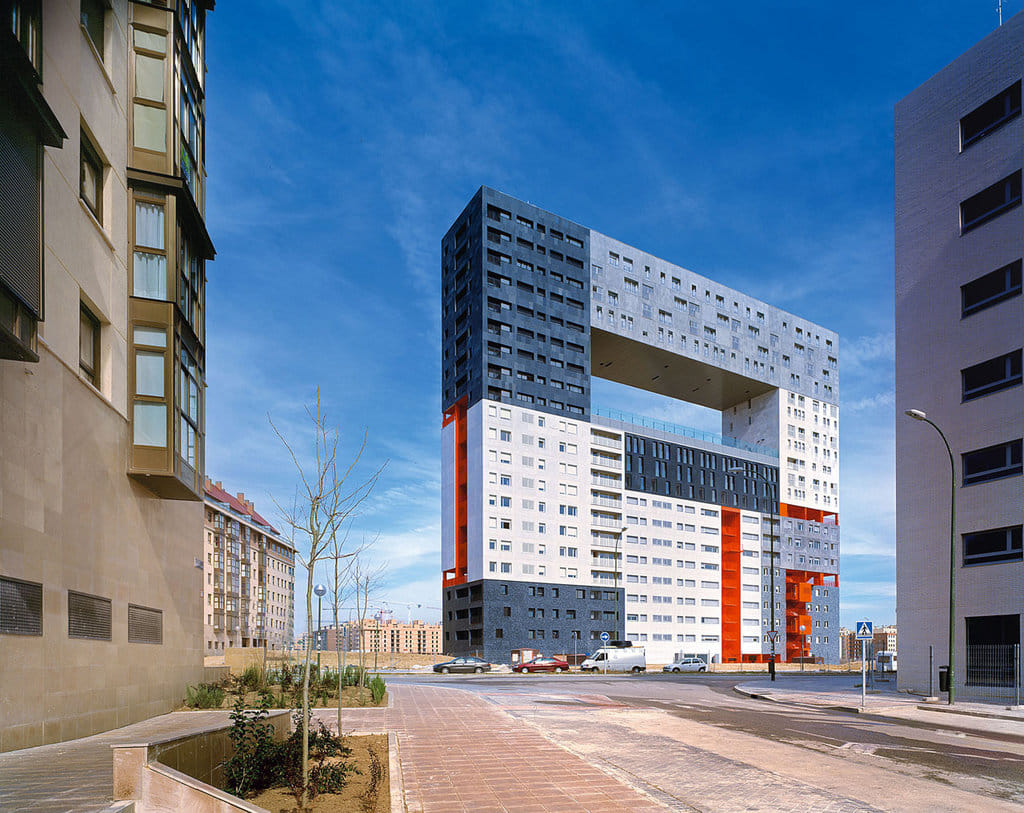 Touring some of the world's most attractive public housing projects ...