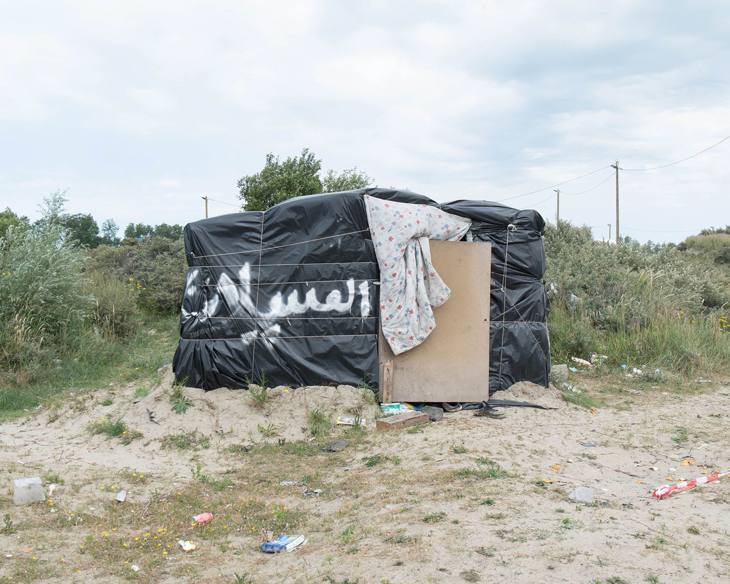 Photographing the 'Jungle' of Calais' refugee camp | Features | Archinect