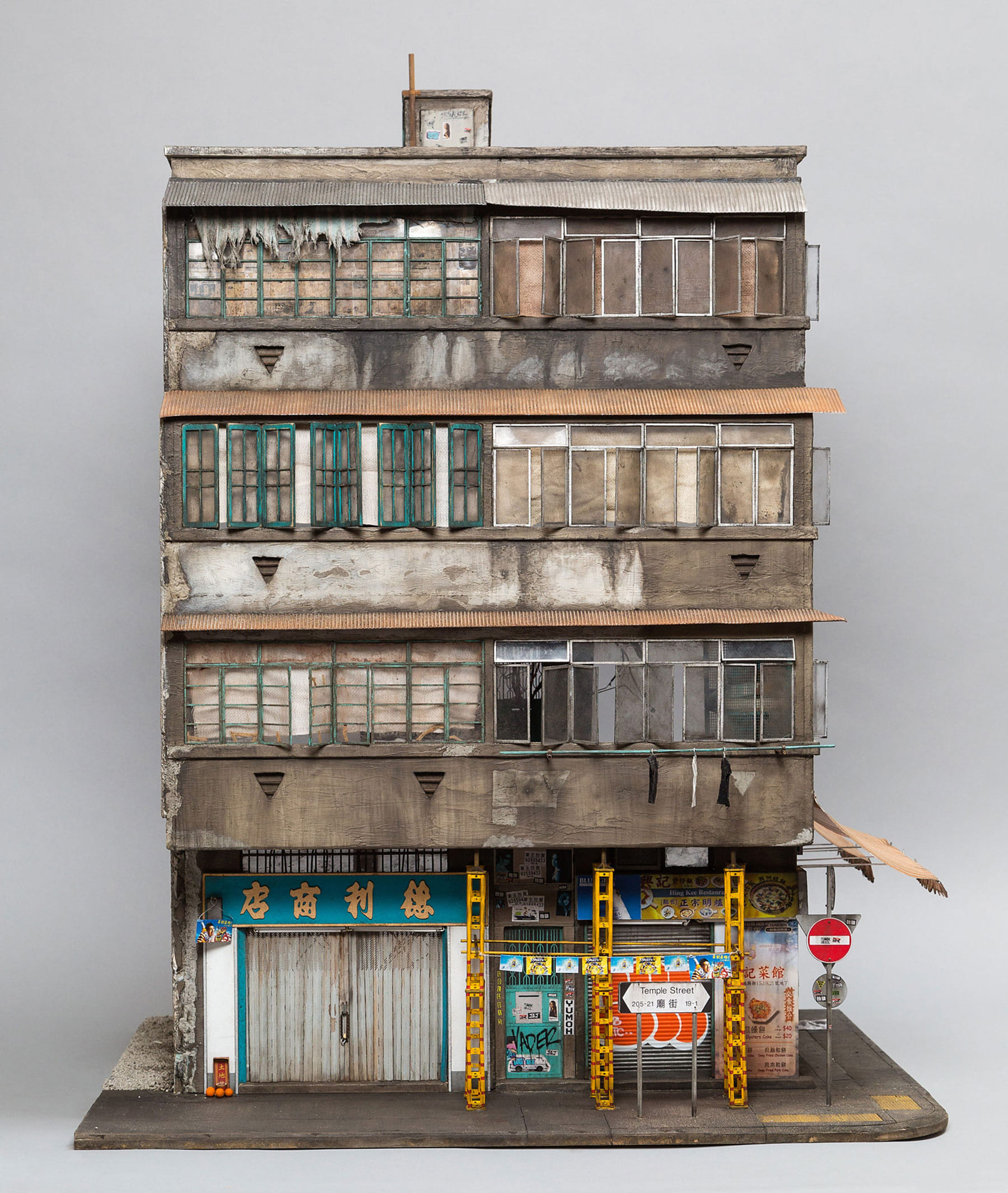 Artist Joshua Smith builds urban decay miniatures | News | Archinect
