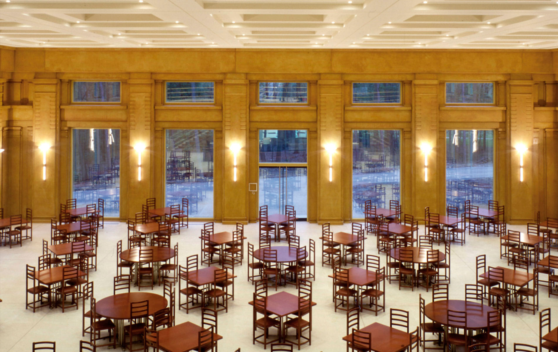 Swift Headquarters | Ricardo Bofill Taller de Arquitectura | Archinect