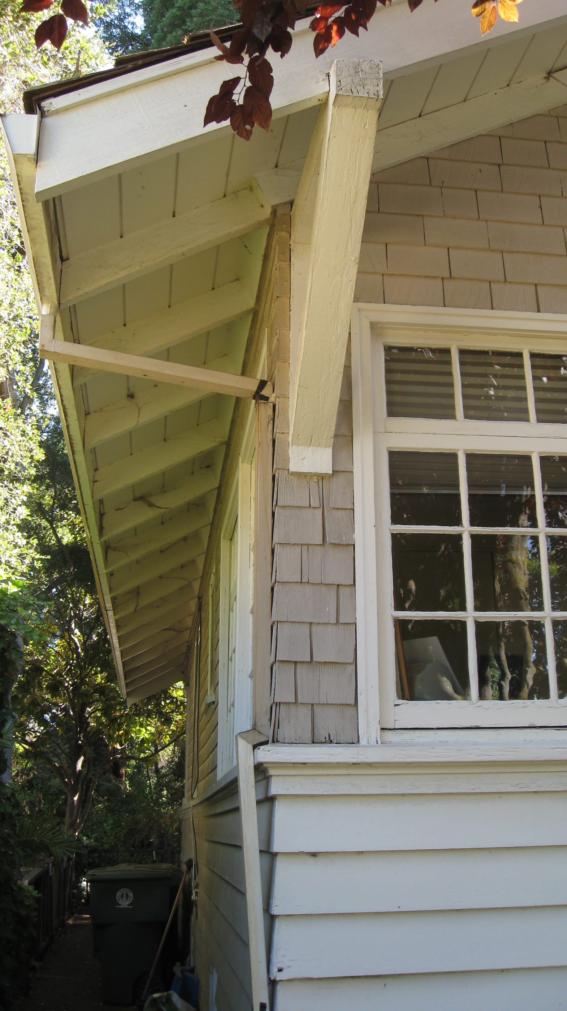 Eave overhang fire protection | Gallery | Archinect