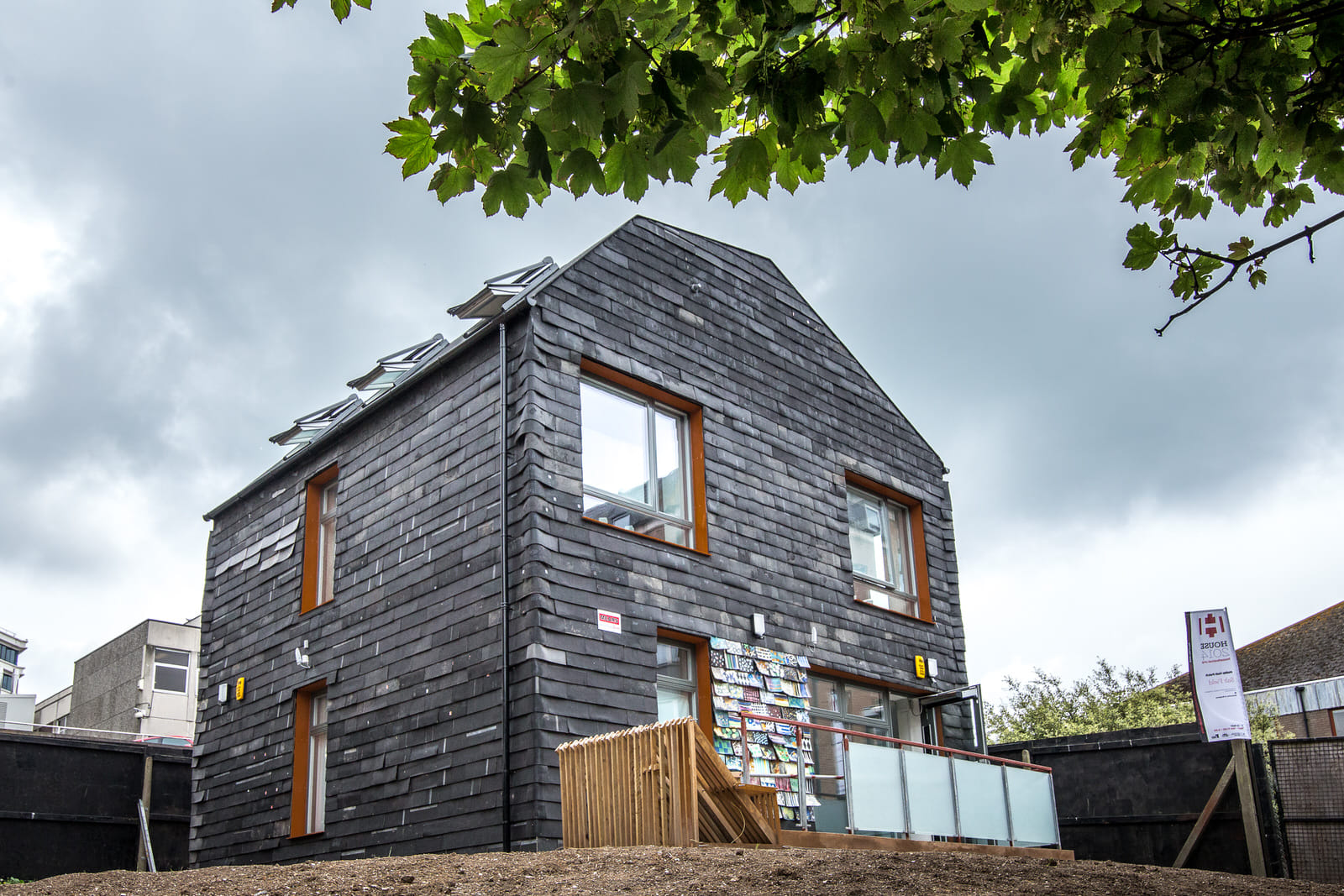 Student Works: This house made of trash teaches a lesson in green ...
