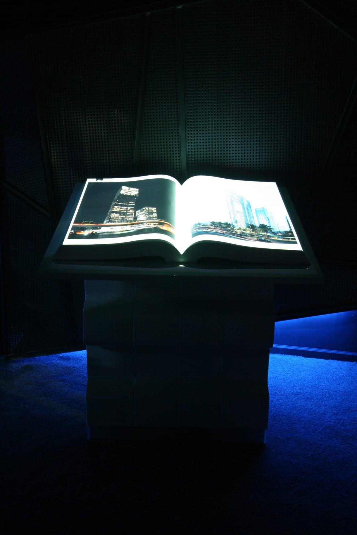 Interactive digital book | catalyn wong | Archinect
