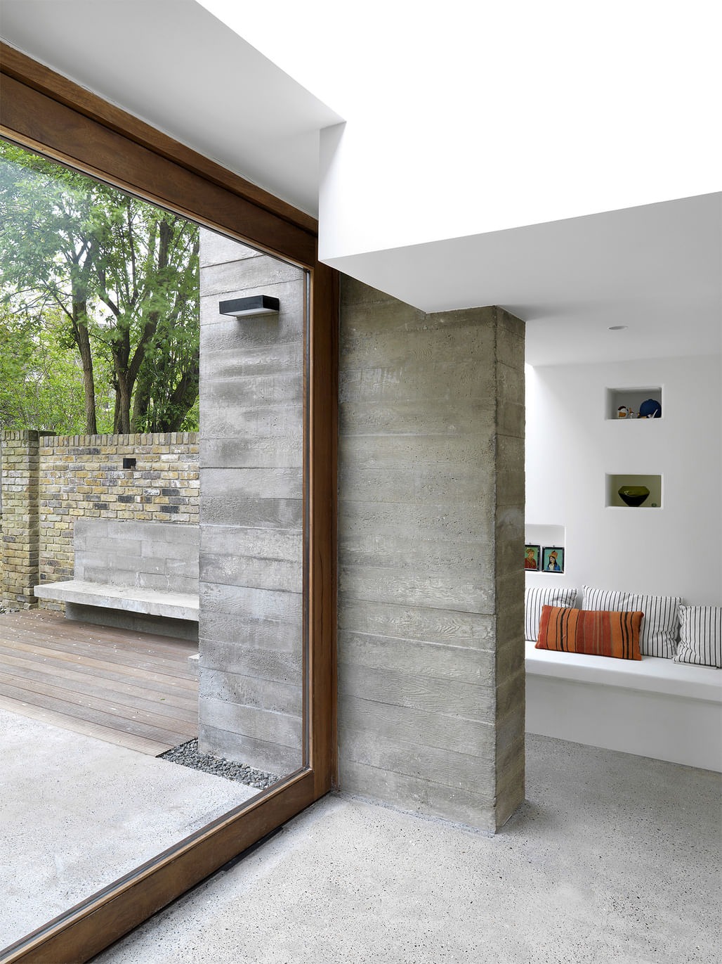 Brutalist beauties: 10 striking examples of concrete architecture ...