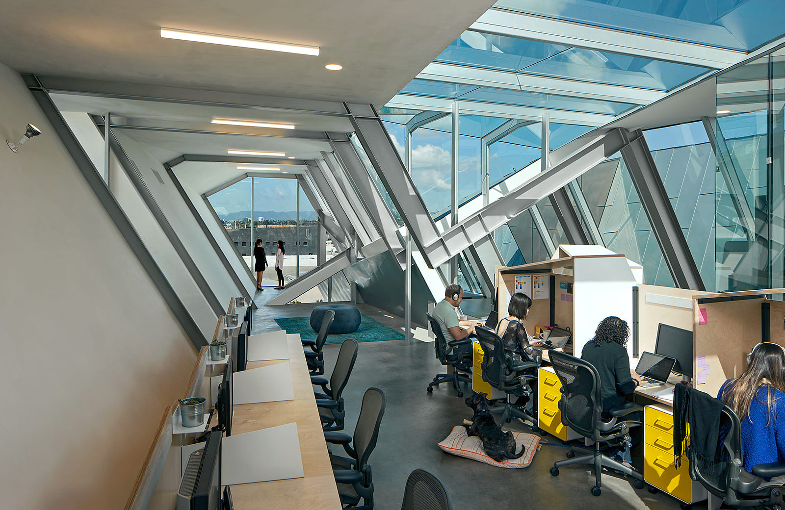 Closer look at the Eric Owen Moss-designed Pterodactyl Office, a 2017 ...