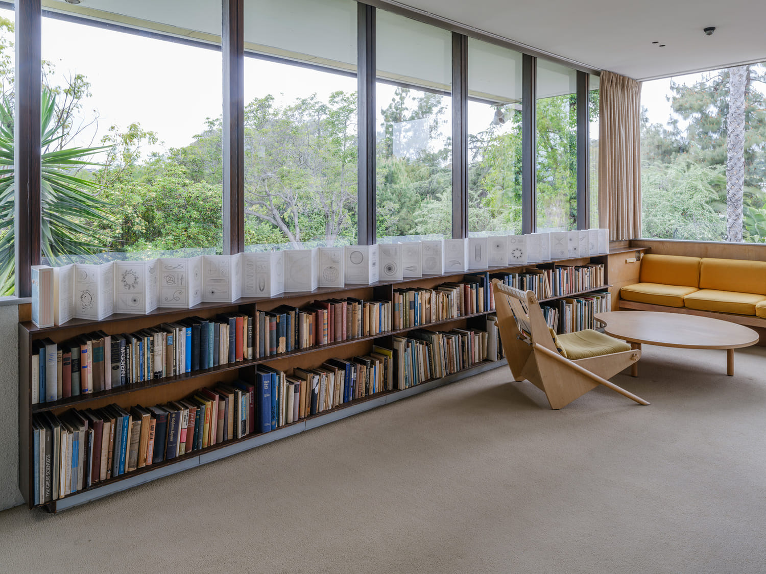 Maayan Elyakim's 'Game of Goose' takes over the Neutra VDL House this ...