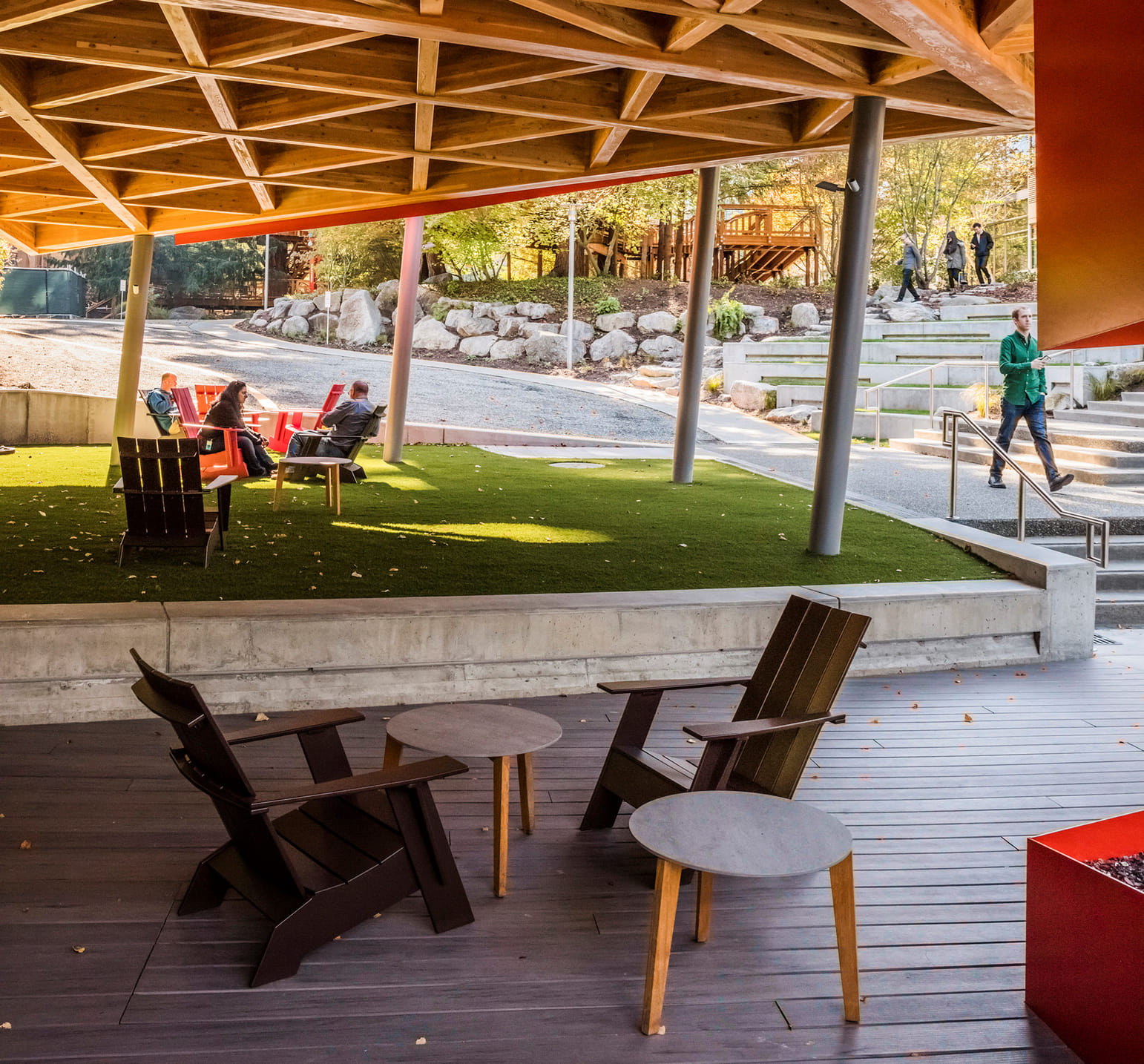 Microsoft offers treehouses to connect their employees back with nature ...