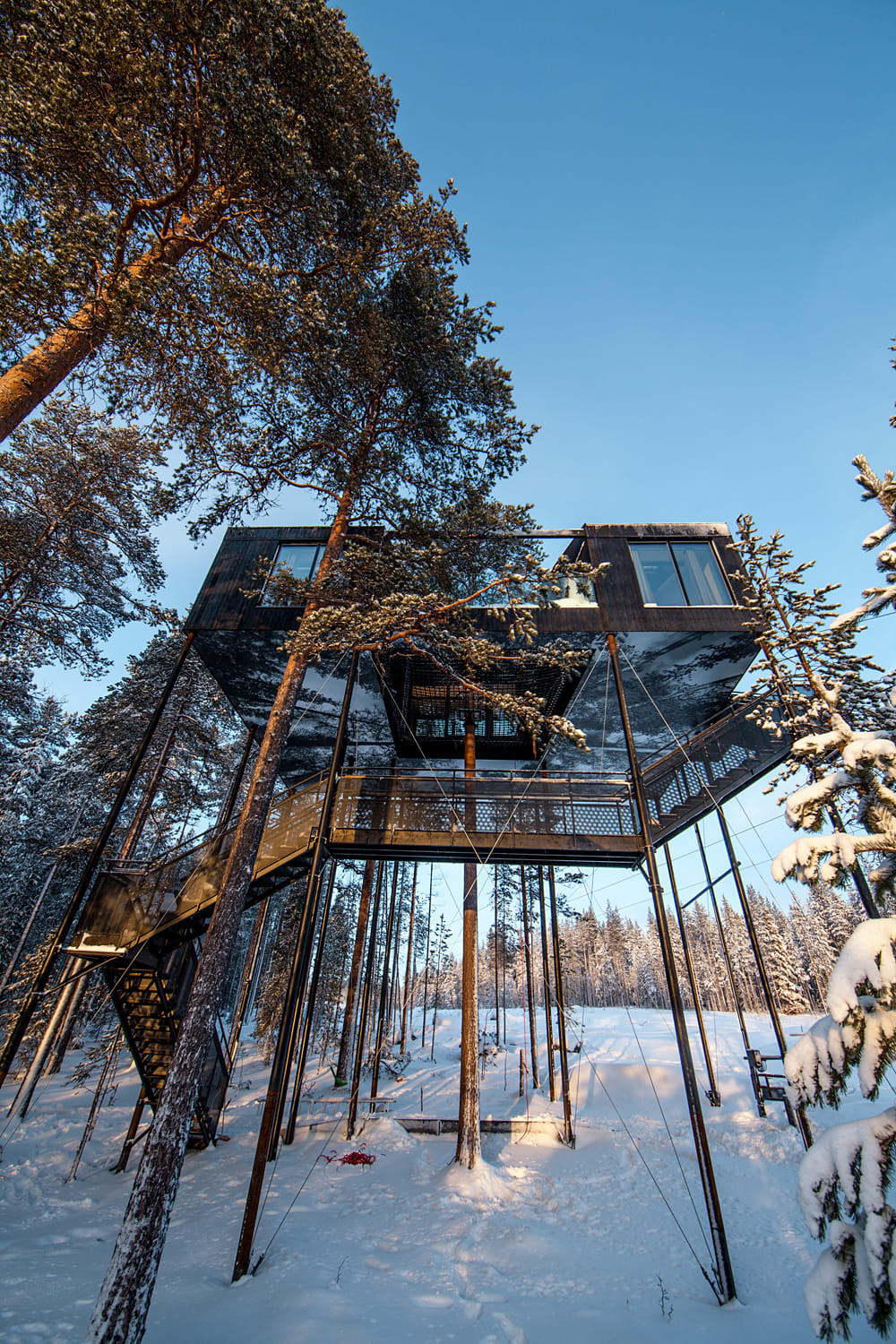 This cantilevering modular treehouse peeks into the Estonian wilderness ...