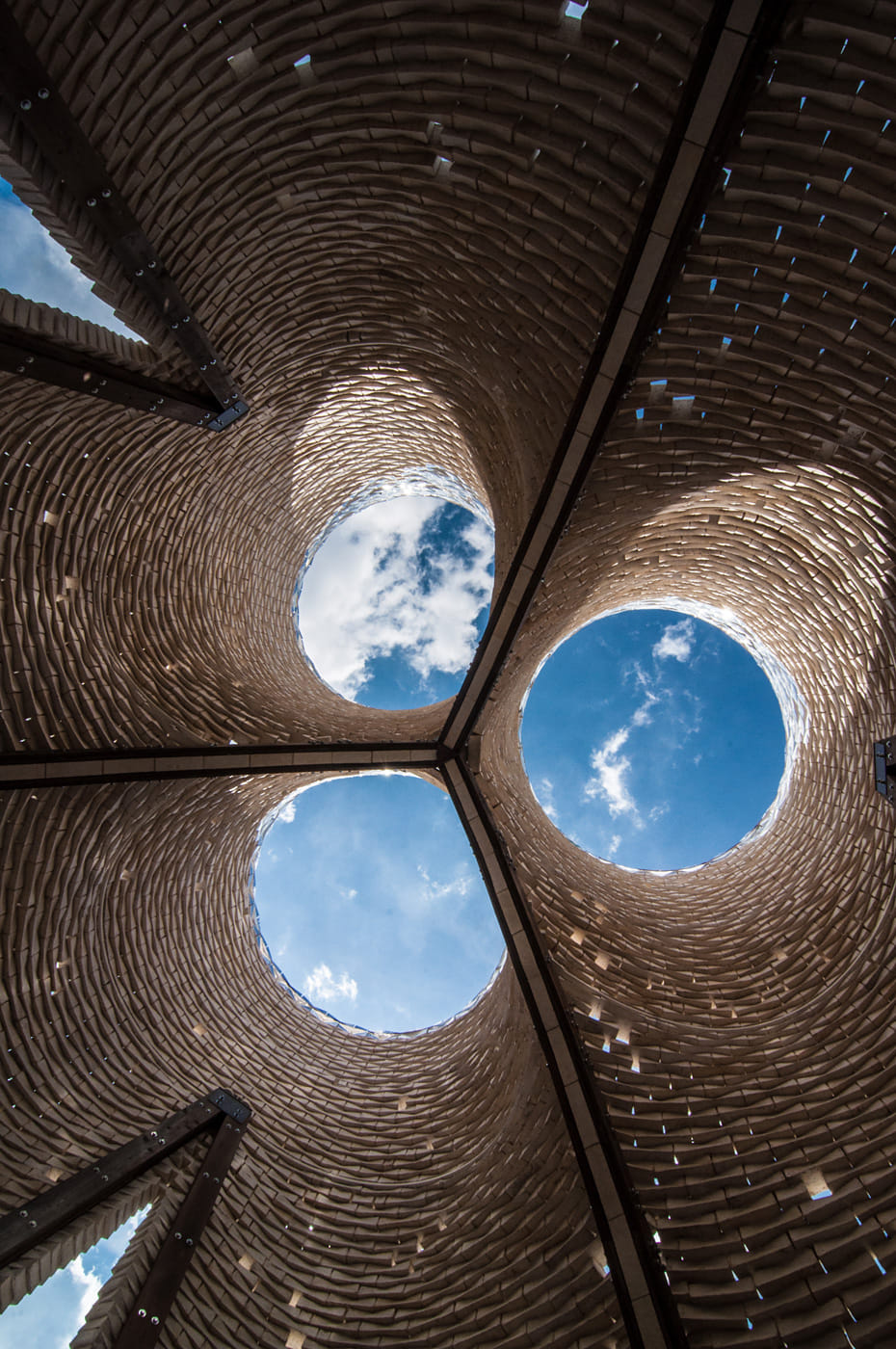Interview with David Benjamin, creator of MoMA PS1's "Hy-Fi" Mushroom ...