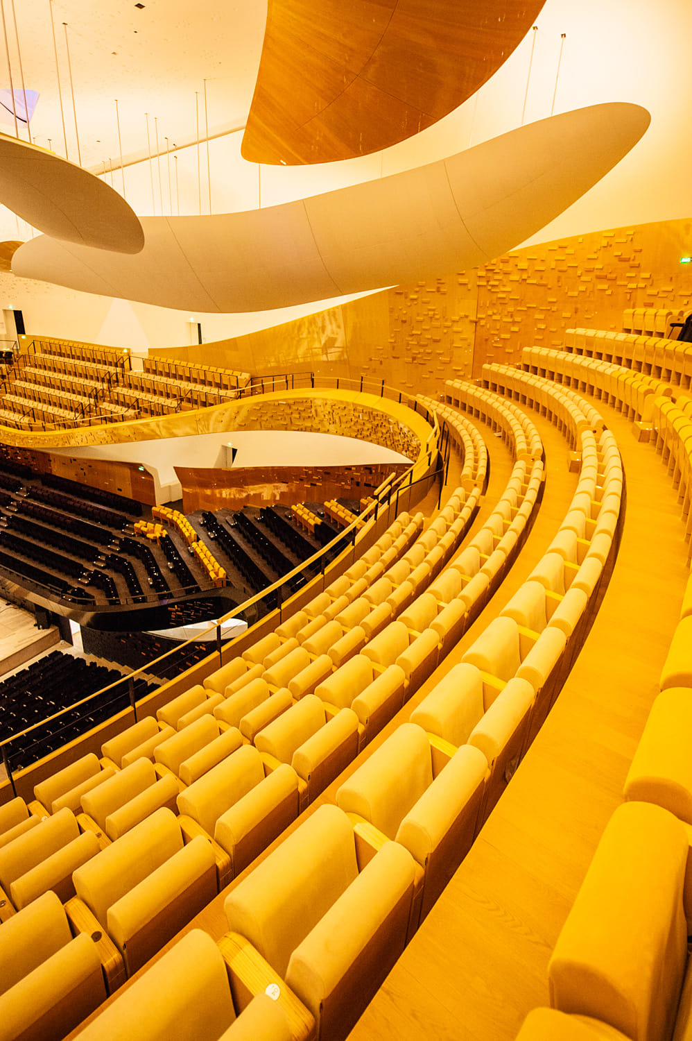 Unique seating for the Philharmonie de Paris: How to create a seat with ...