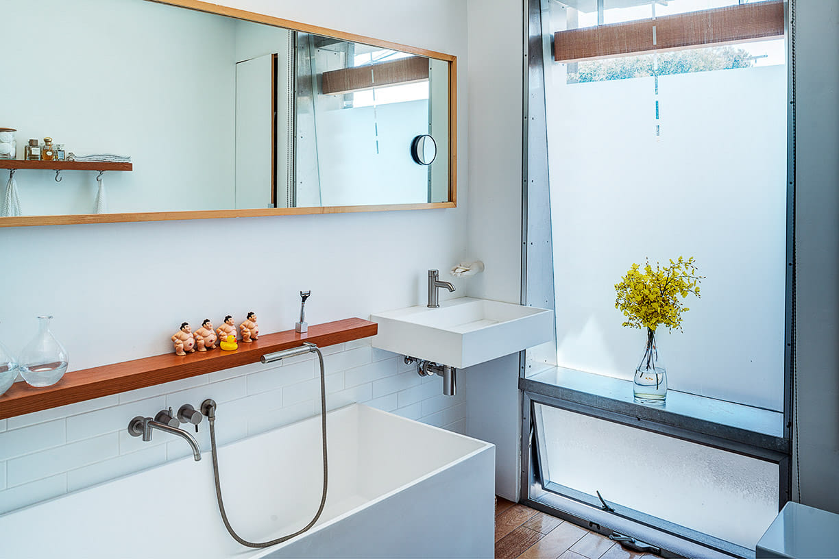 Want to live in Thom Mayne's iconic Sixth Street House? | Gallery ...