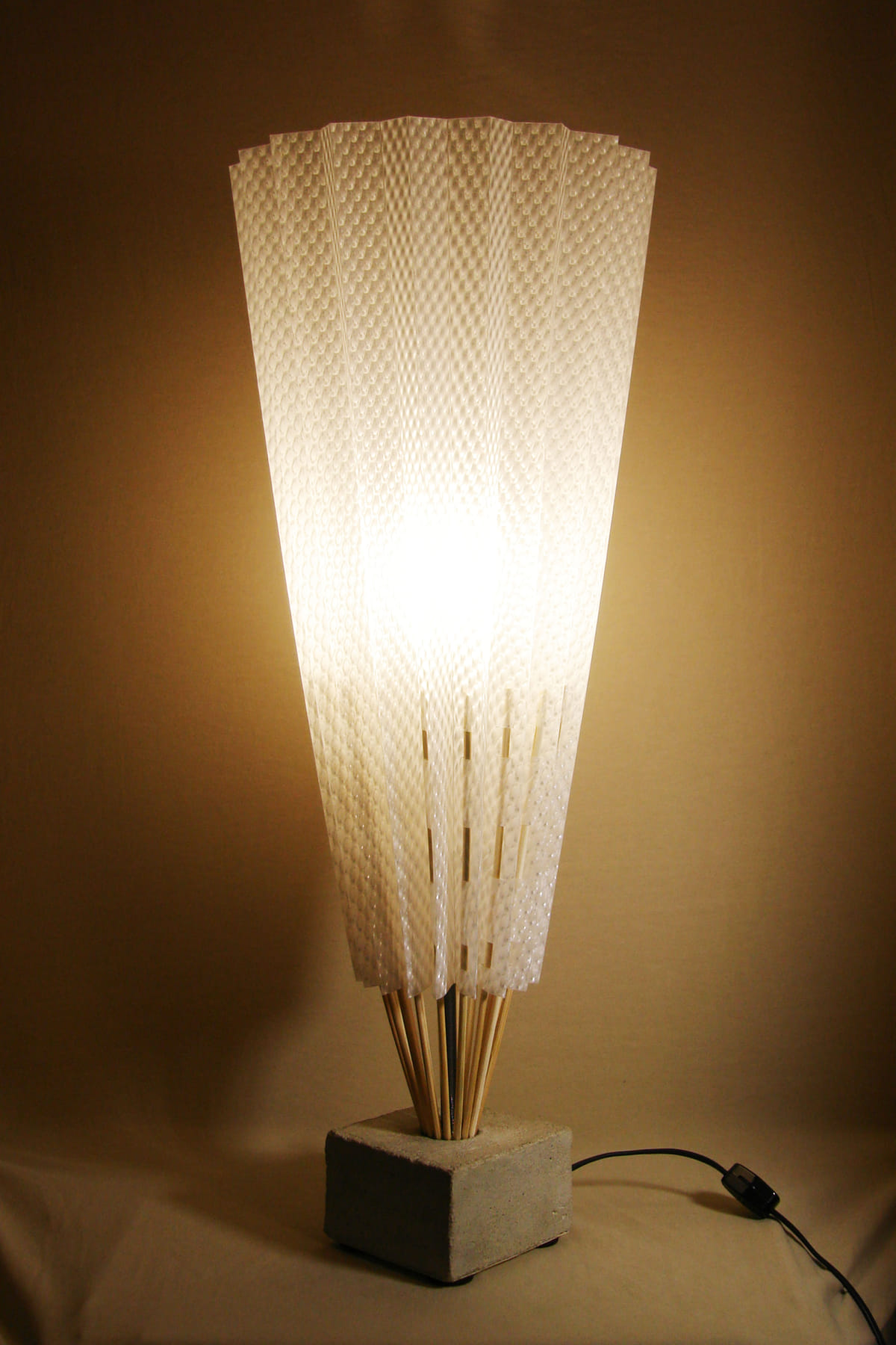 KONUS LAMP | Raphael Pangilinan | Archinect