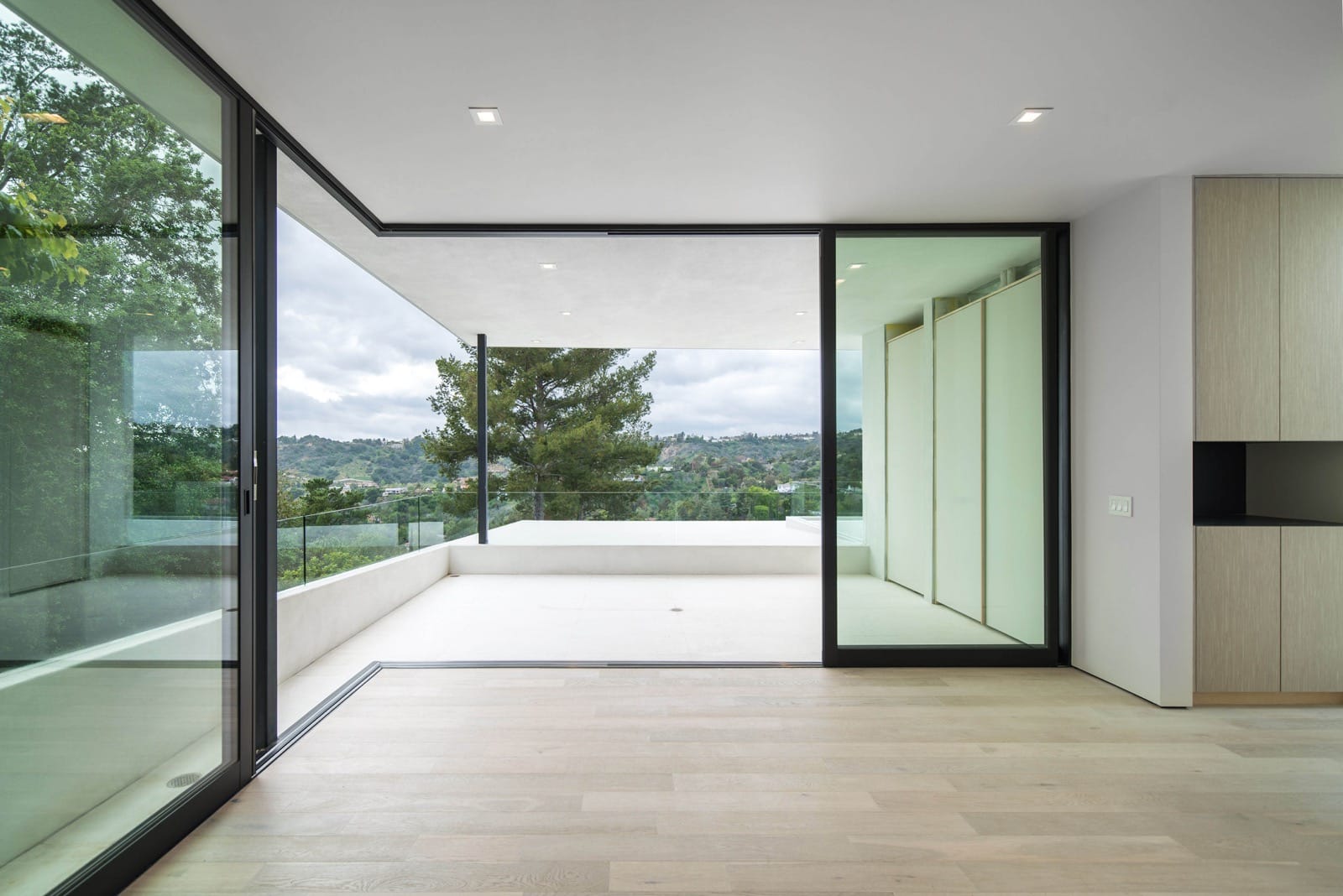 ELL House by Domaen maximizes 'remodeled' footprint with strategic ...