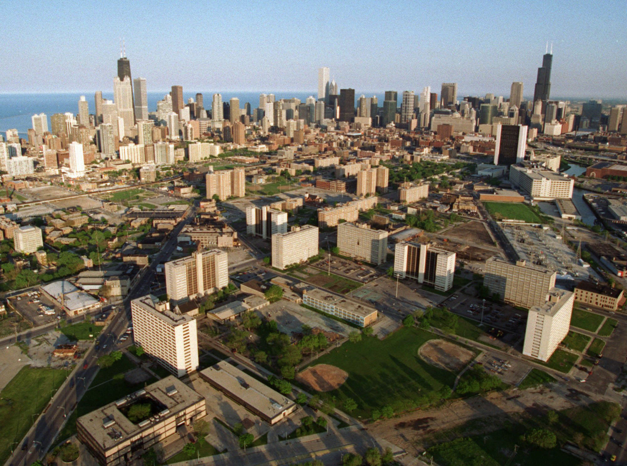 Infamous Chicago public housing project faces redevelopment | News ...