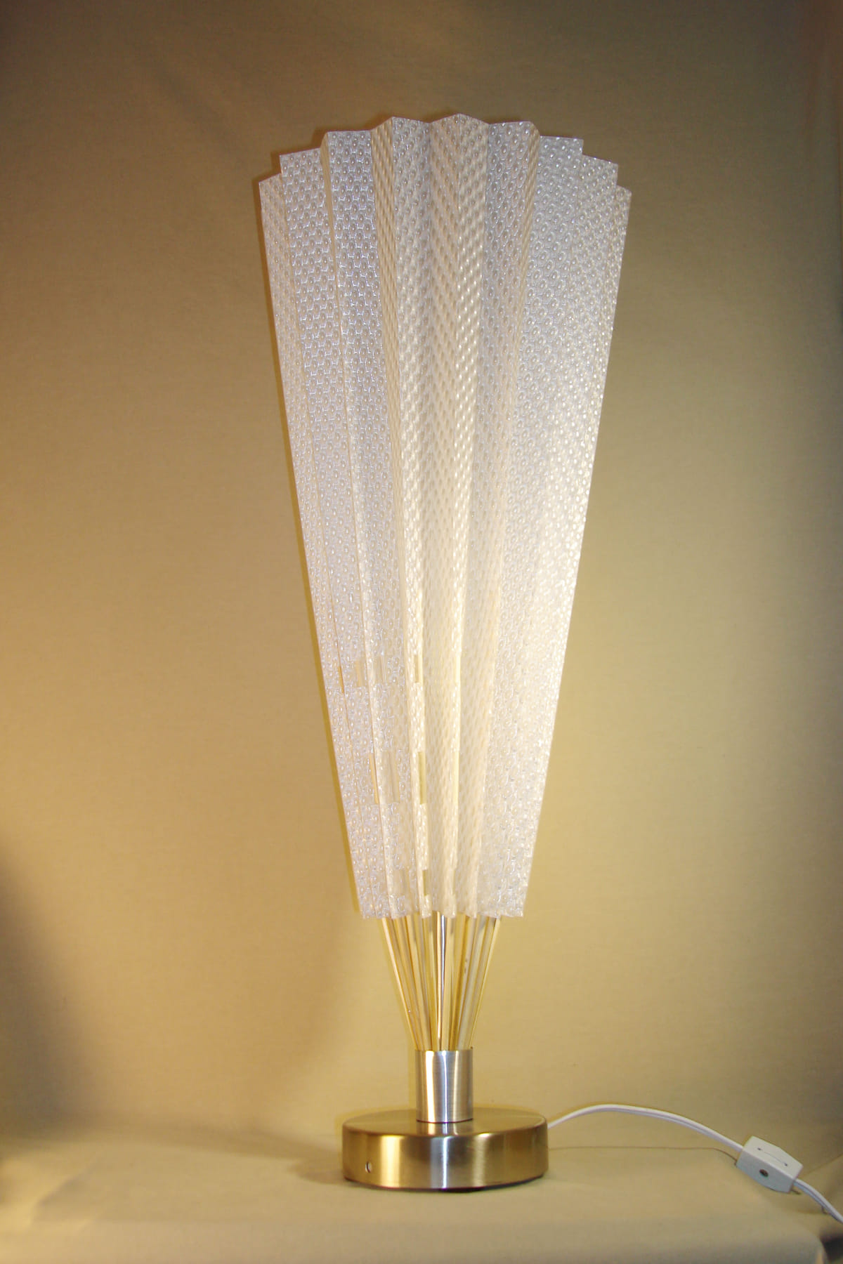 KONUS LAMP | Raphael Pangilinan | Archinect