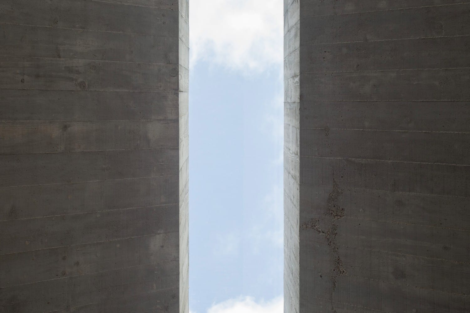 Between a 16th century church and a wooden barn: the Chimney House by ...