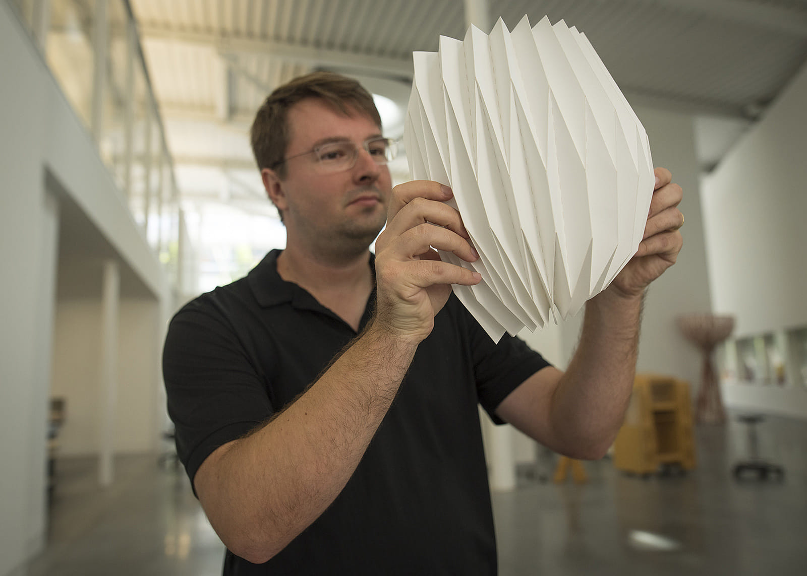 Joseph Choma demonstrates his nifty paperfolding technique for ...