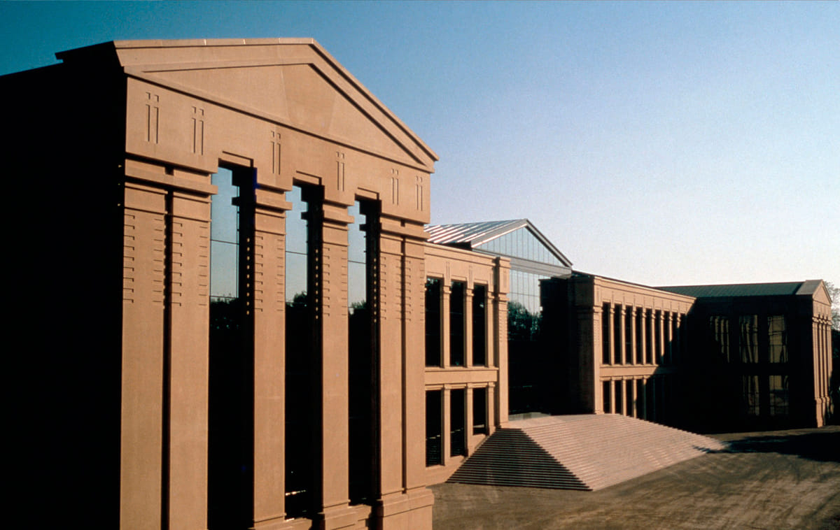 Swift Headquarters | Ricardo Bofill Taller de Arquitectura | Archinect