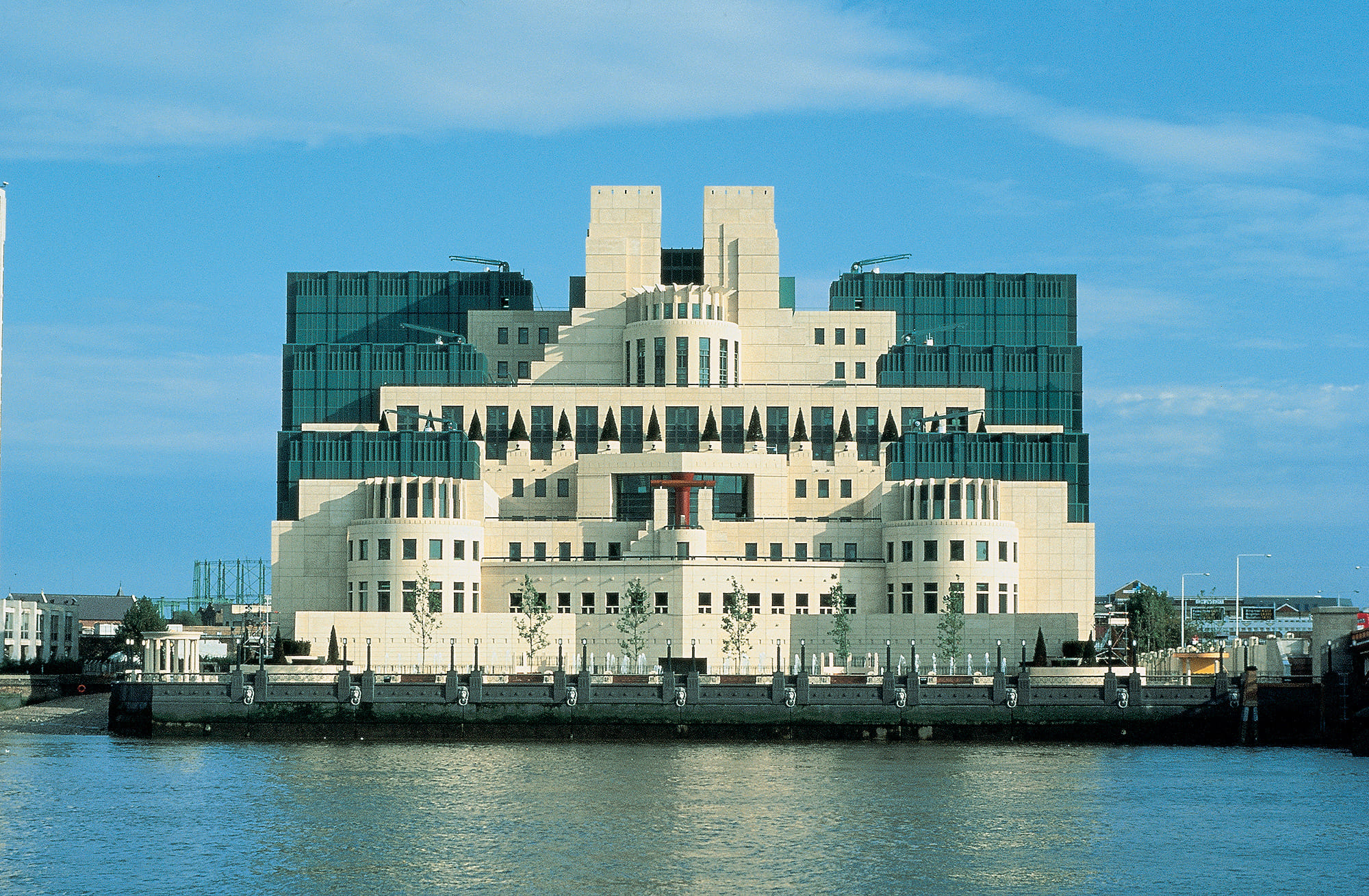 The Return of the Past: first exhibition exploring Postmodernism in ...